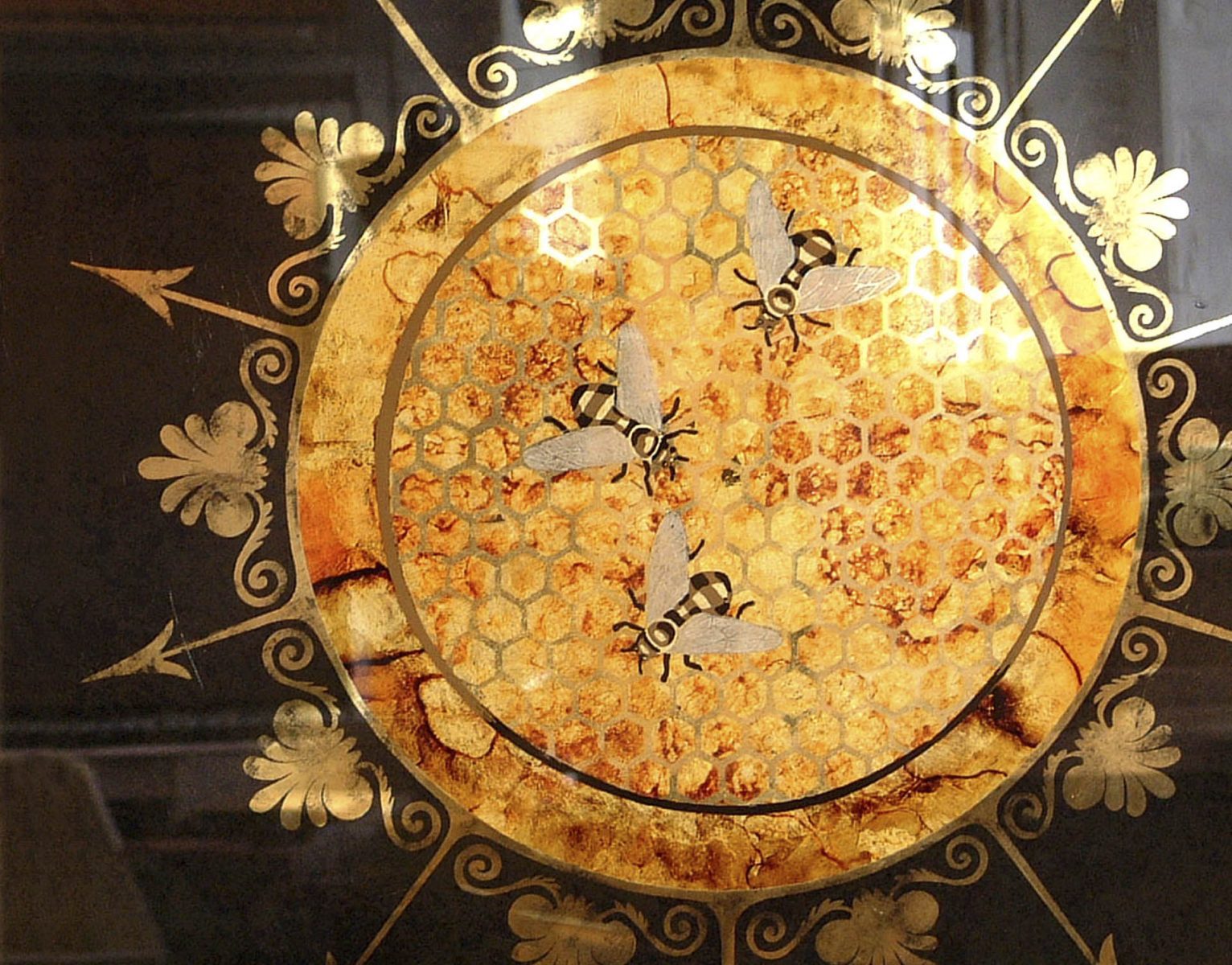 Introducing The French Technique of Verre Églomisé | DKT Artworks